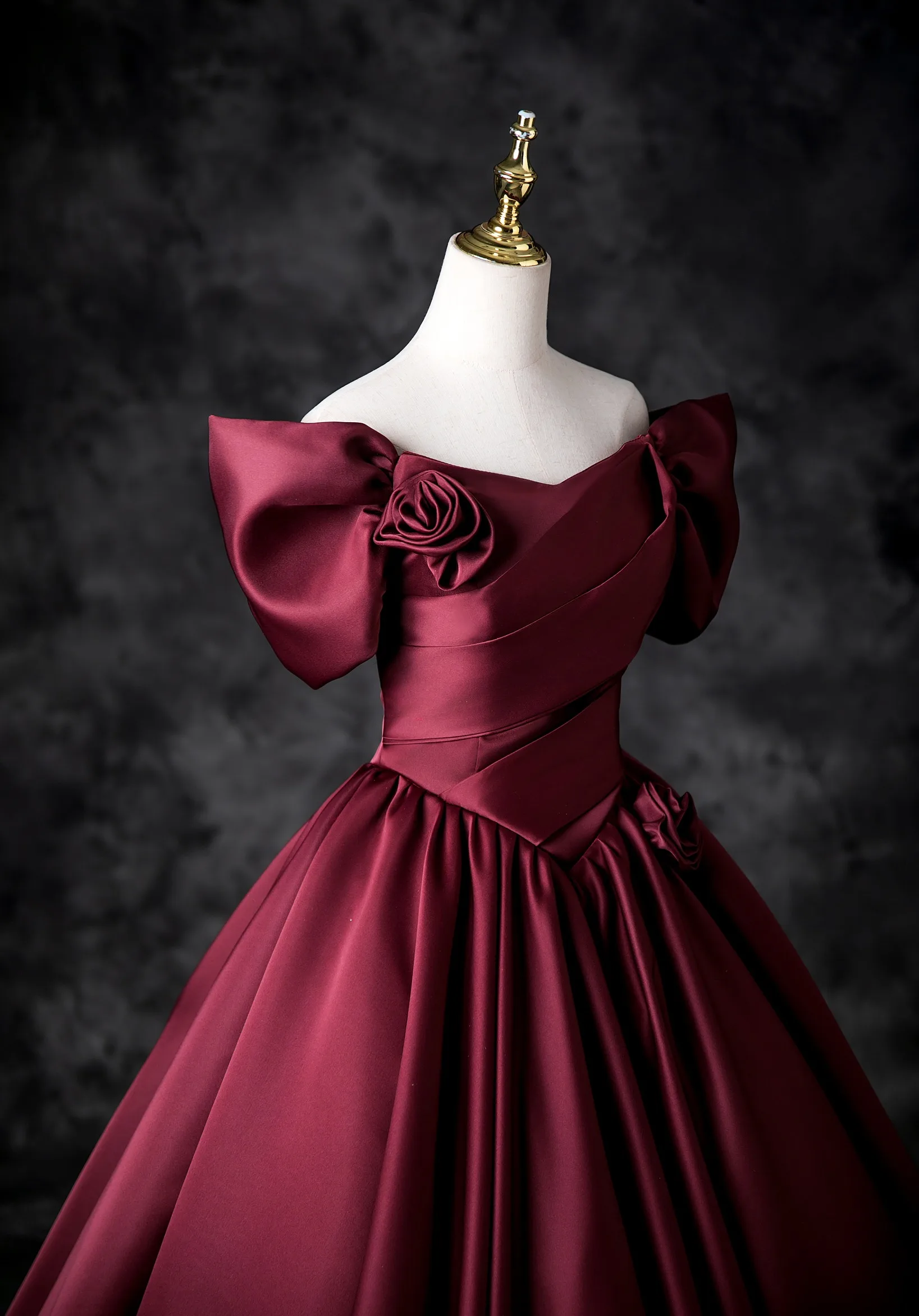 Elegante Burgunderrot Ballkleid Ballkleider 2025 Off Shoulder Kurze ...
