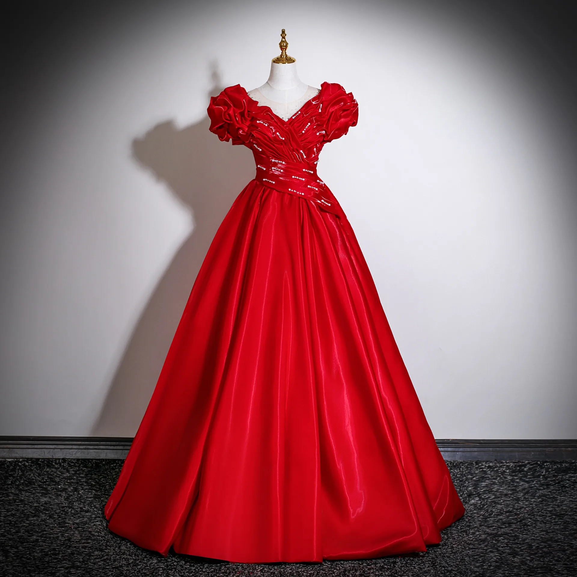 Vintage Rot Perlenstickerei Perle Pailletten Satin Ballkleider 2025 ...