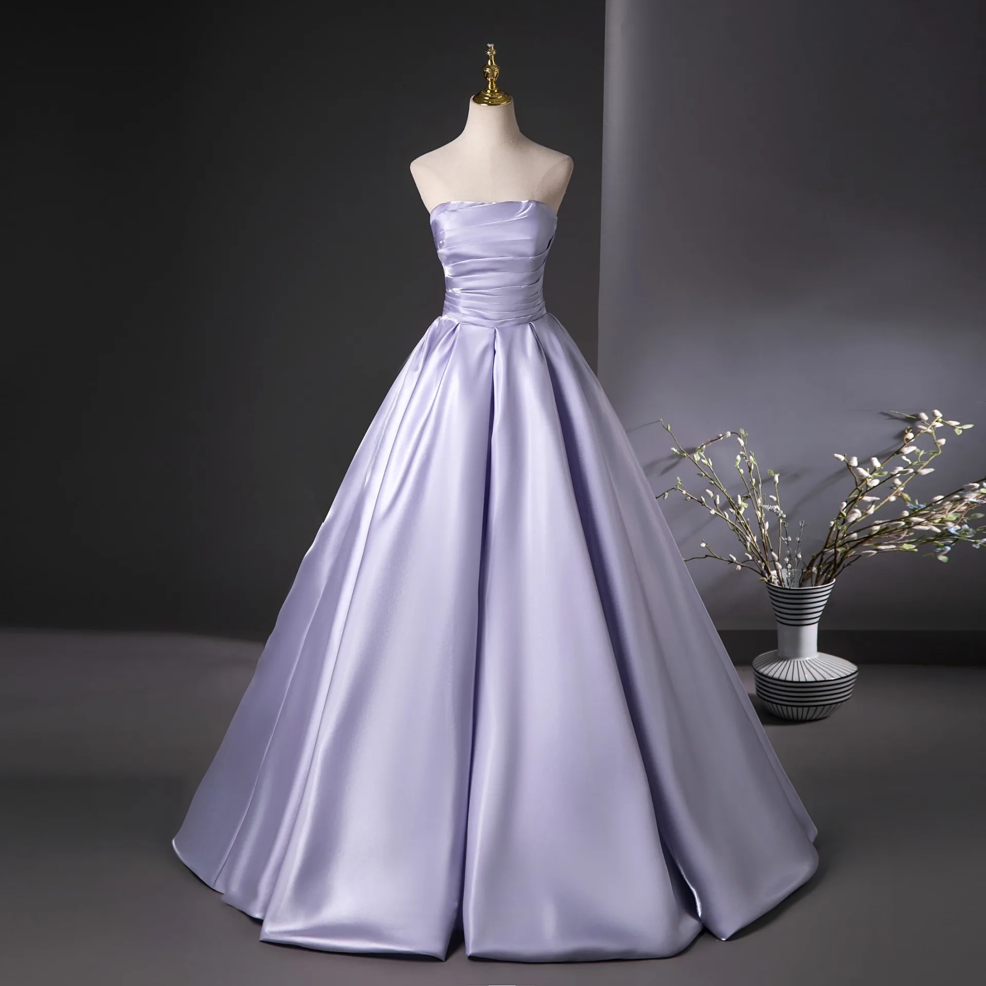 Charmant Lavande Robe Boule Robe De Bal 2025 Bustier Sans Manches Dos ...
