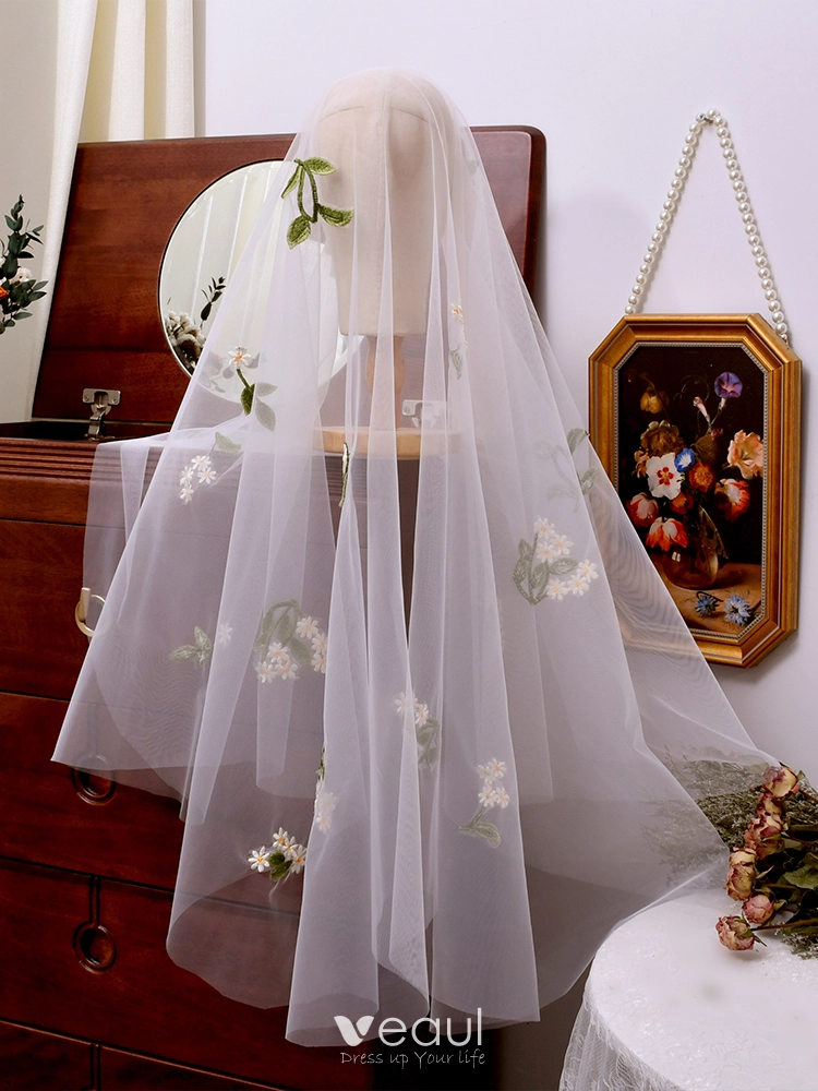 Chic / Beautiful White Lace Flower Wedding Veils 2024