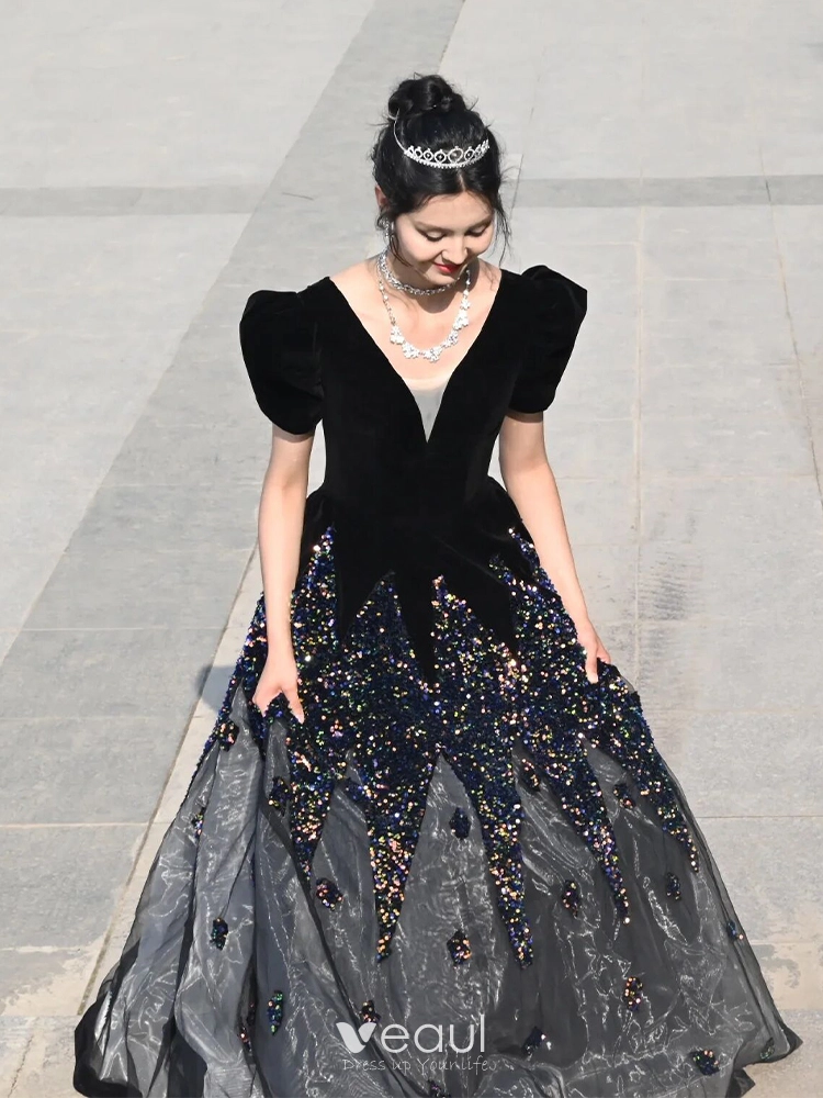 Chic / Beautiful Black Sequins Prom Dresses 2024 Ball Gown V-Neck Puffy ...