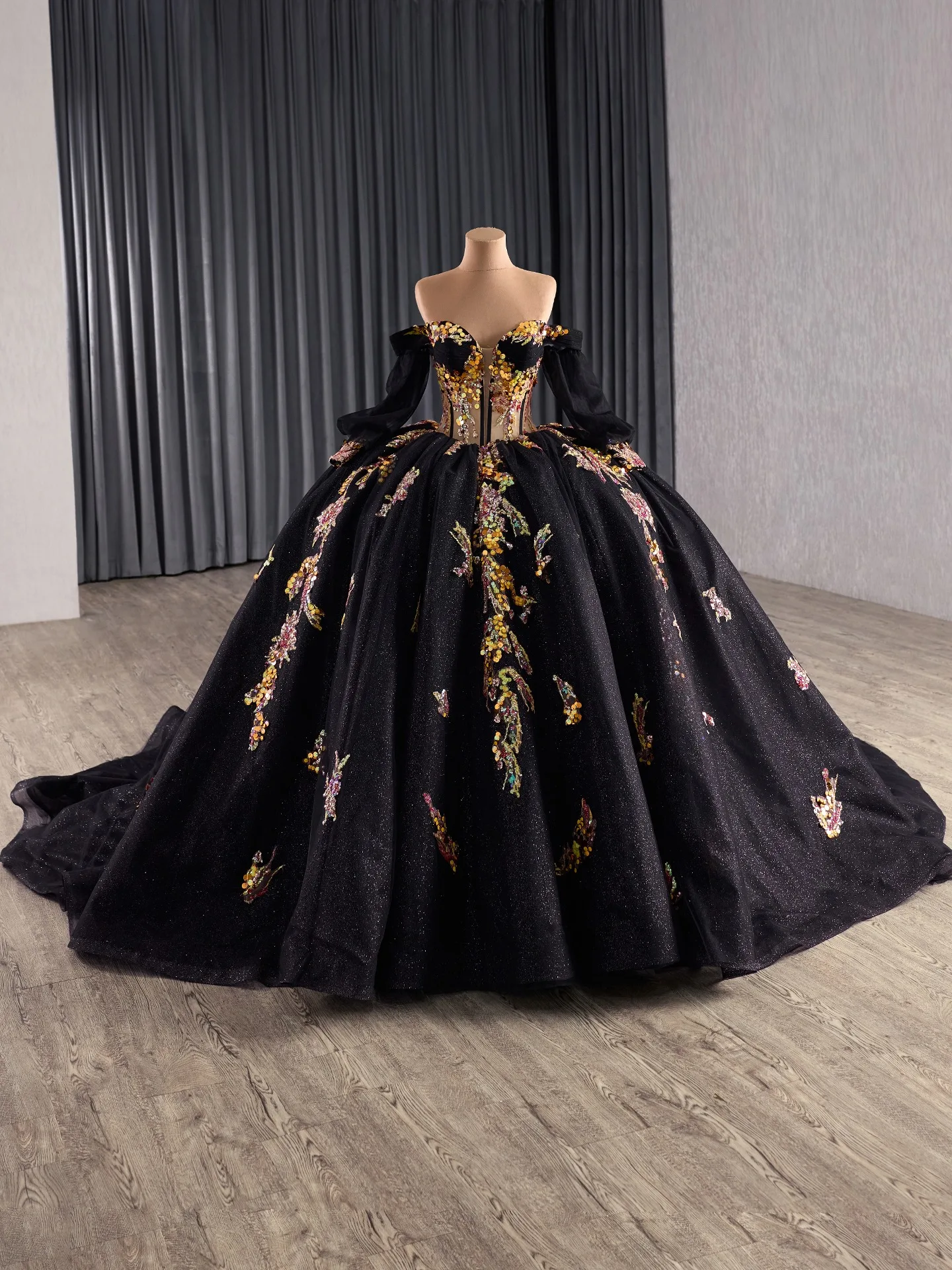 High End Schwarz Handgefertigt Perlenstickerei Pailletten Quinceañera ...