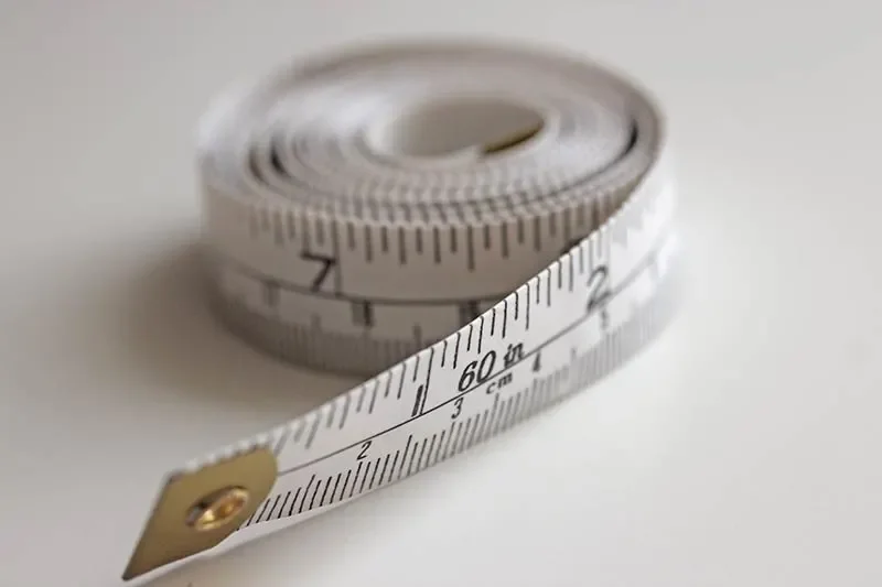 How to Measure Your Size Before Buying a Formal Dress